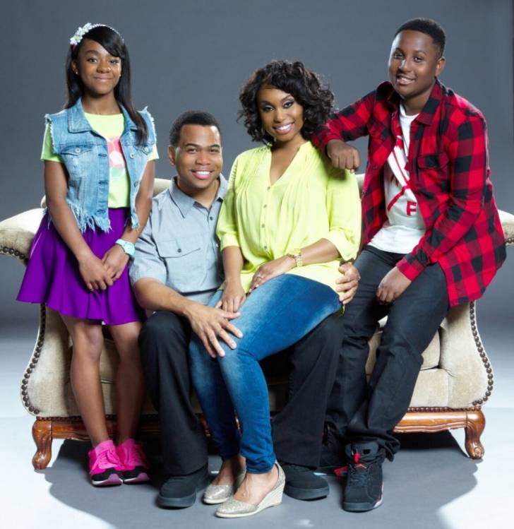 Family Time Cast - Sitcoms Online Photo Galleries