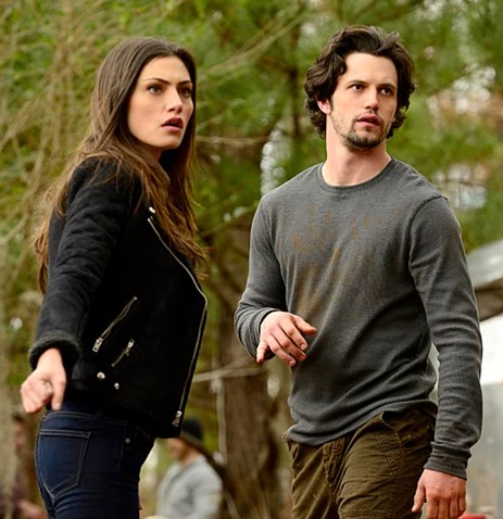 Phoebe Tonkin & Nathan Parsons - Sitcoms Online Photo Galleries