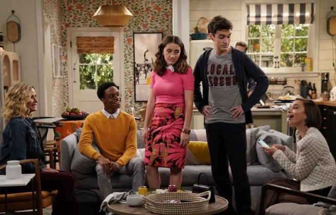 Kyra Sedgwick, Austin Crute, Rachel Sennott, Joey Bragg, Emma Caymares ...