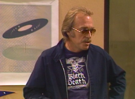 Howard Hesseman as Dr. Johnny Fever - Sitcoms Online Photo Galleries