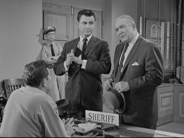 Roy Roberts/"Andy on Trial" - Sitcoms Online Photo Galleries