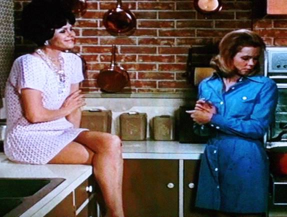 Bewitched - Serena Stops The Show - Serena & Samantha - Sitcoms Online ...