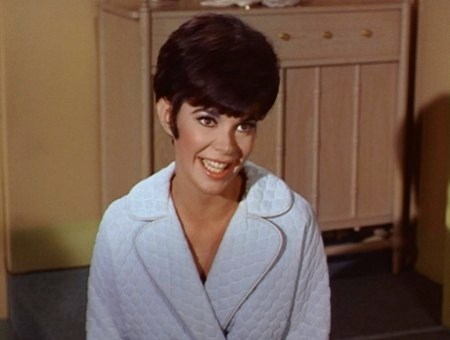 Bonnie Scott - Sitcoms Online Photo Galleries