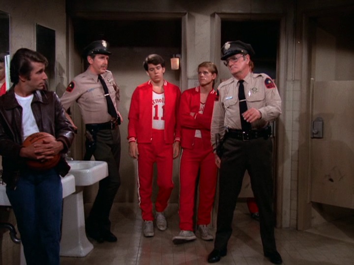 Ed Peck/Officer Kirk - Sitcoms Online Photo Galleries